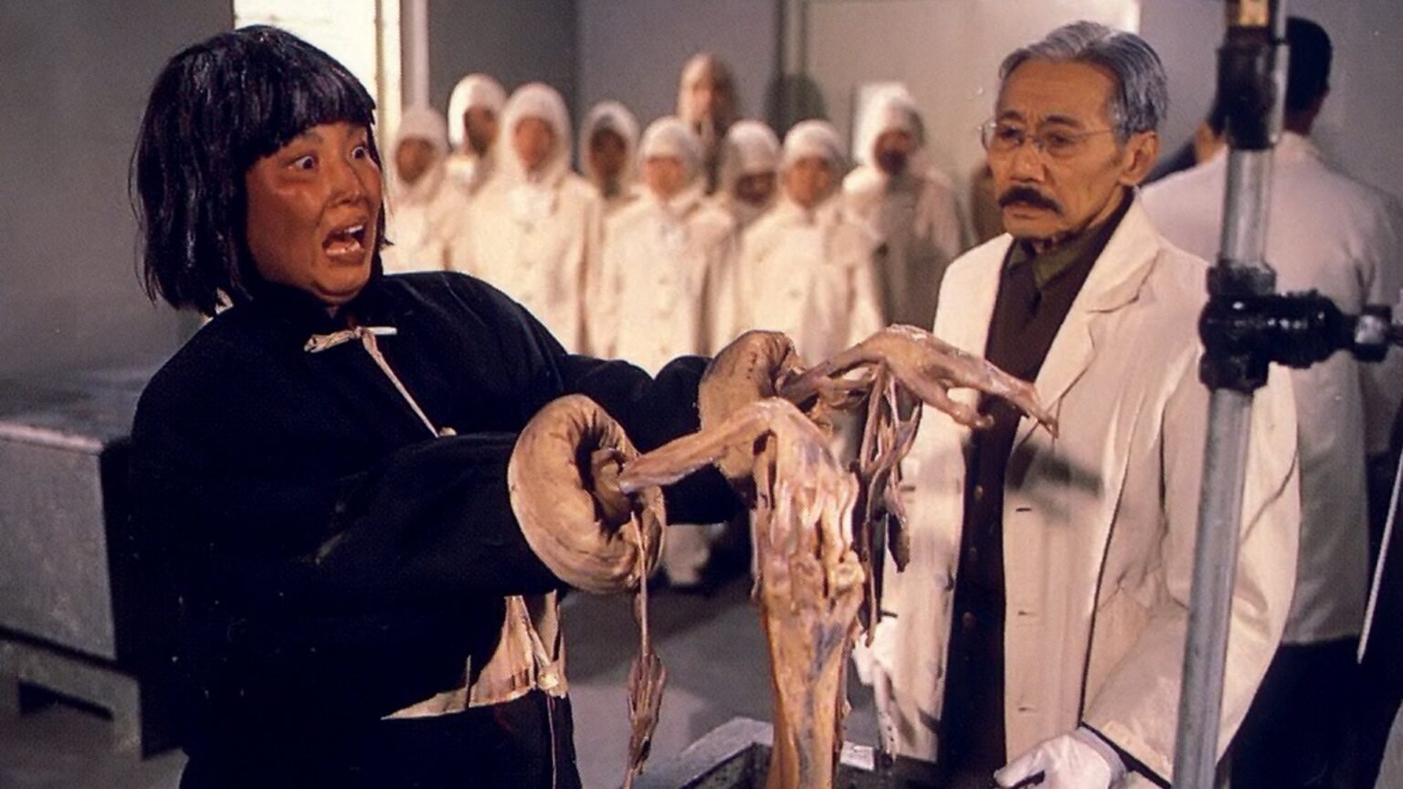 Lo Inhumano Reflejado En El Cine | ‘Los Hombres Detrás Del Sol’ Y ‘Zona De Interés’